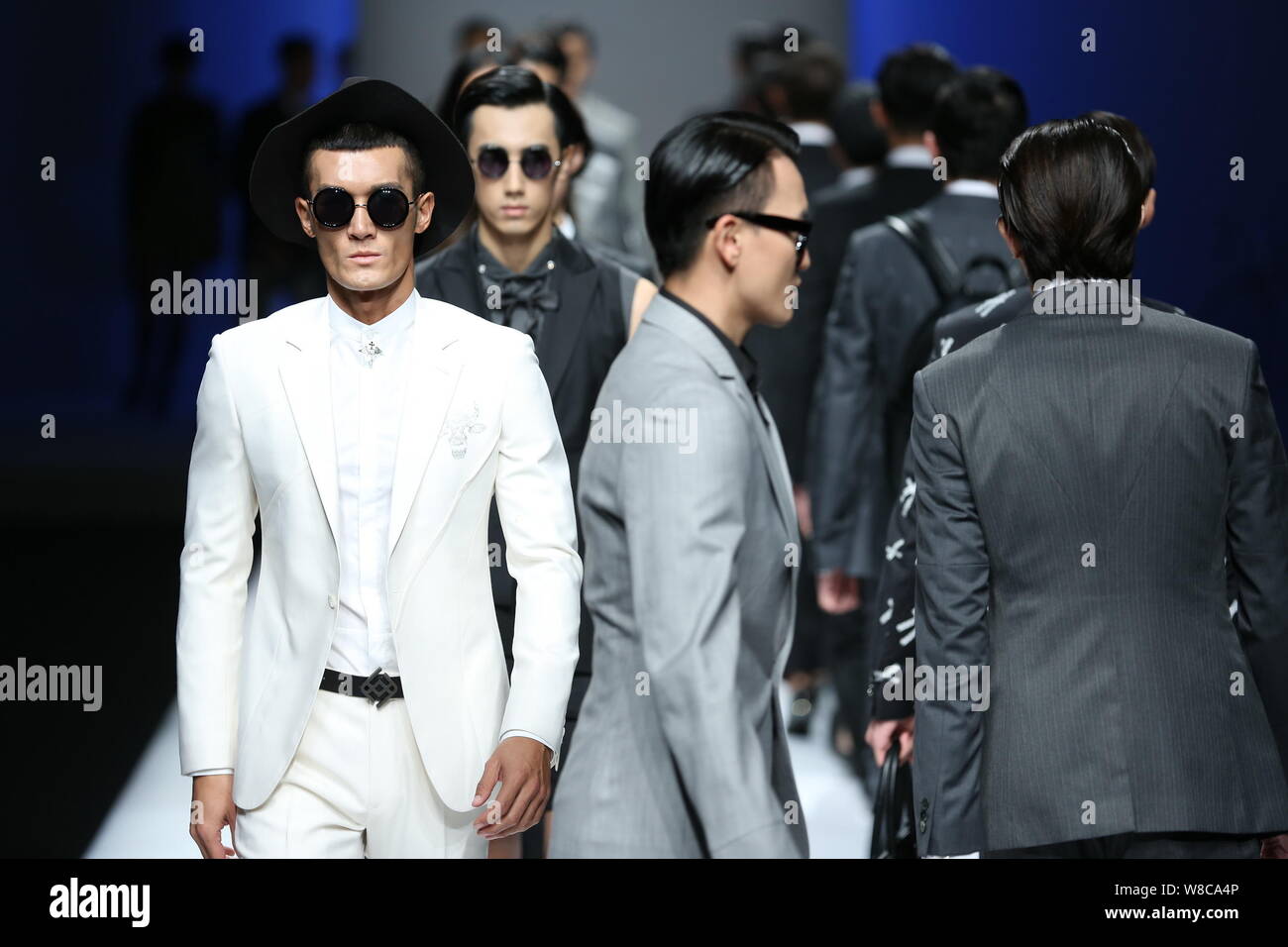 Liu Yong High Resolution Stock Photography and Images - Alamy