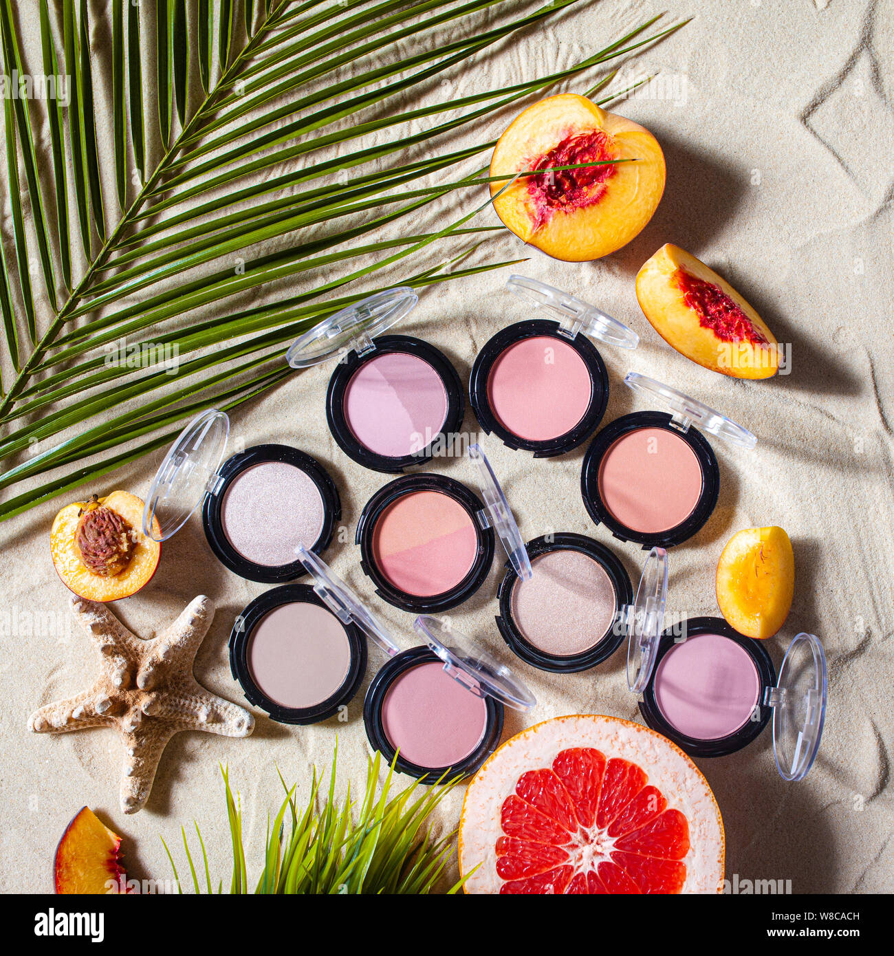 Bronzers hi-res stock photography and images - Alamy