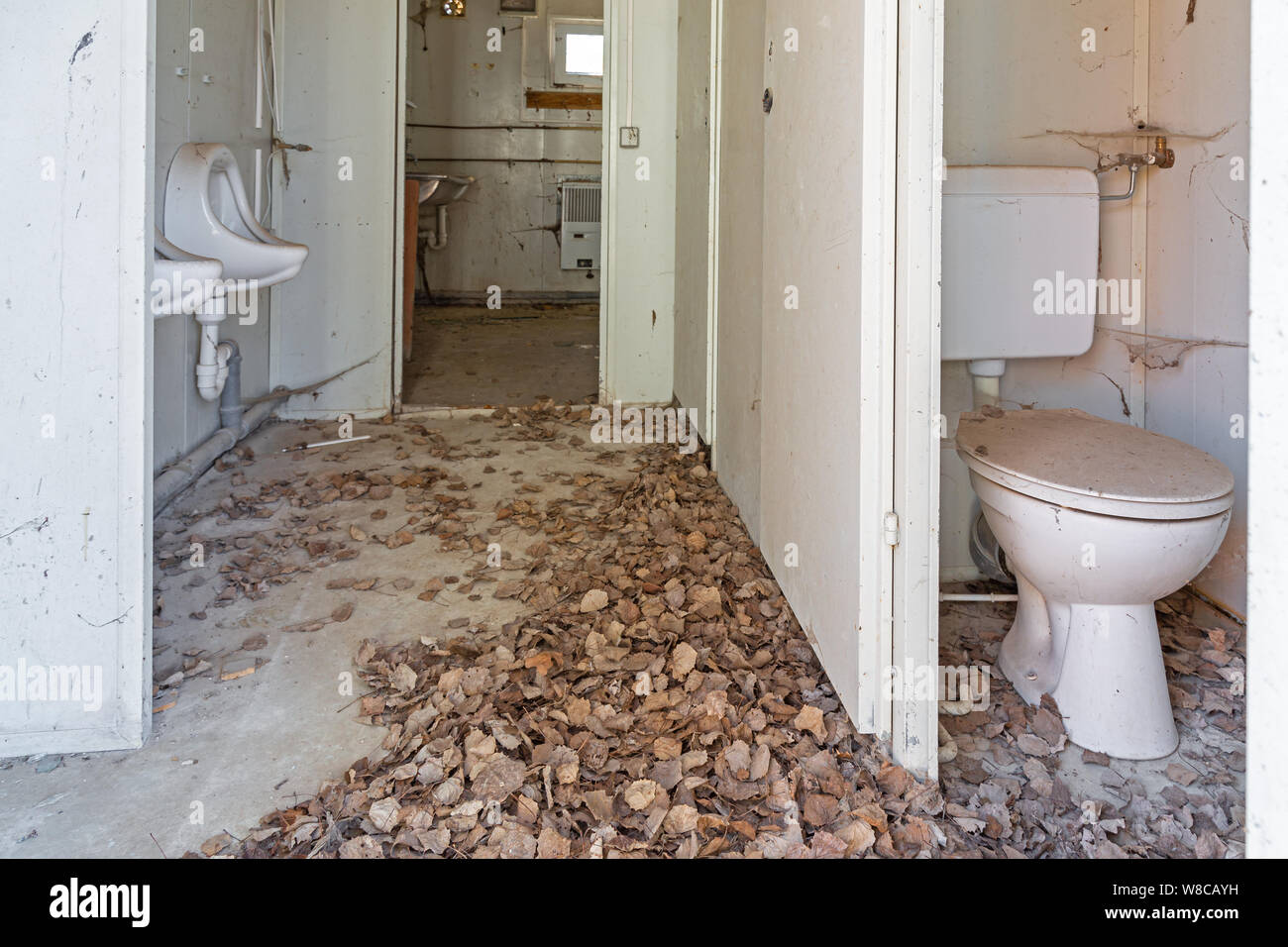 Toilet cart hi-res stock photography and images - Alamy