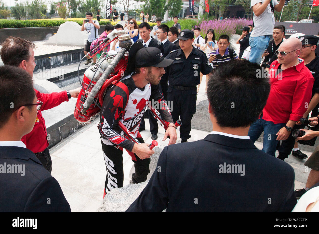 Hydrogen peroxide hi-res stock photography and images - Alamy