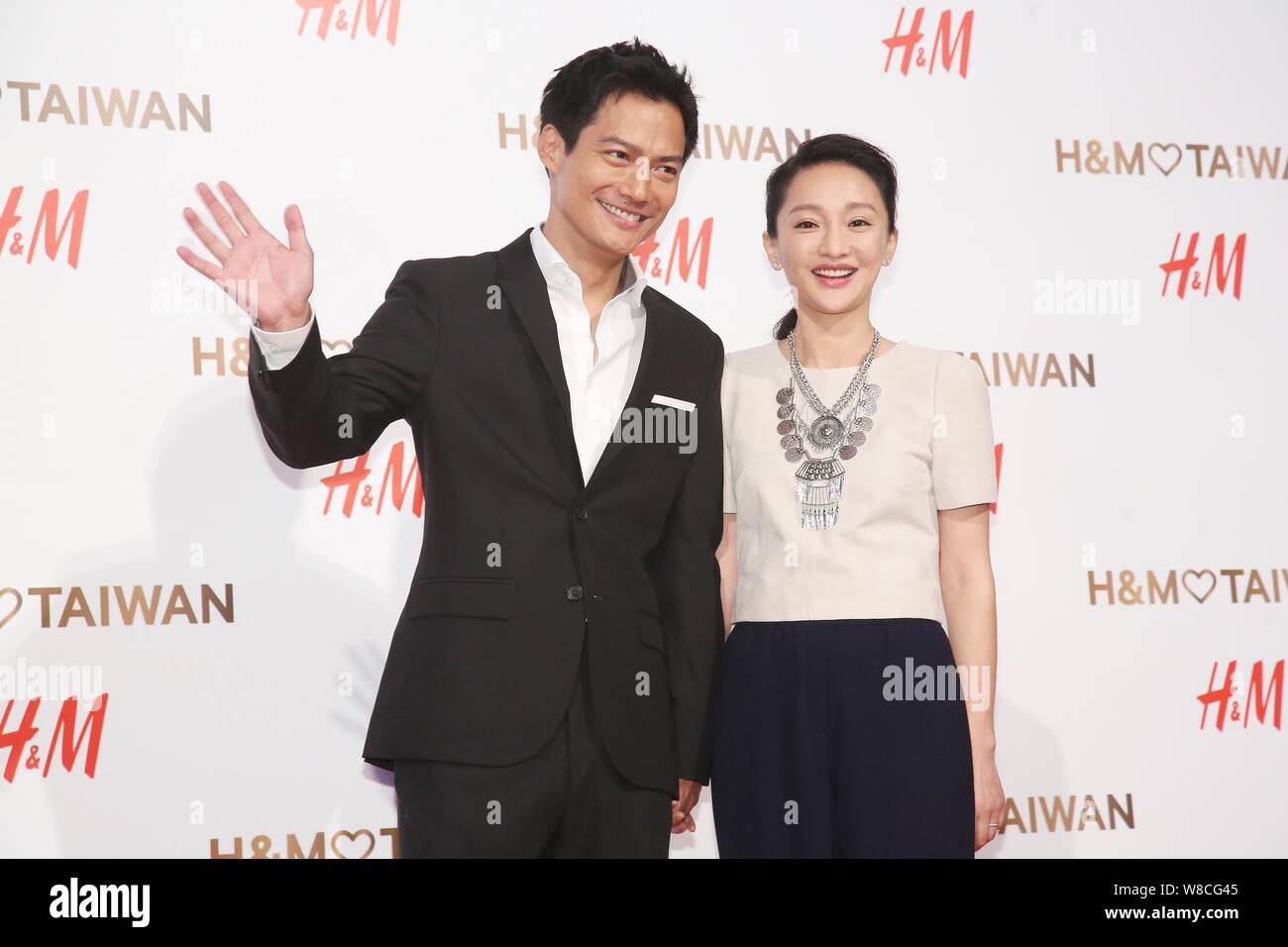 Chinese actress Zhou Xun, right, and her American actor husband Archie ...