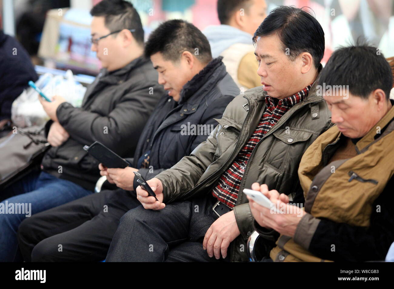 Chinese cell phones hi-res stock photography and images - Alamy