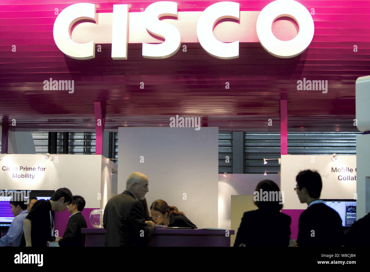 Cisco system hi-res stock photography and images - Alamy