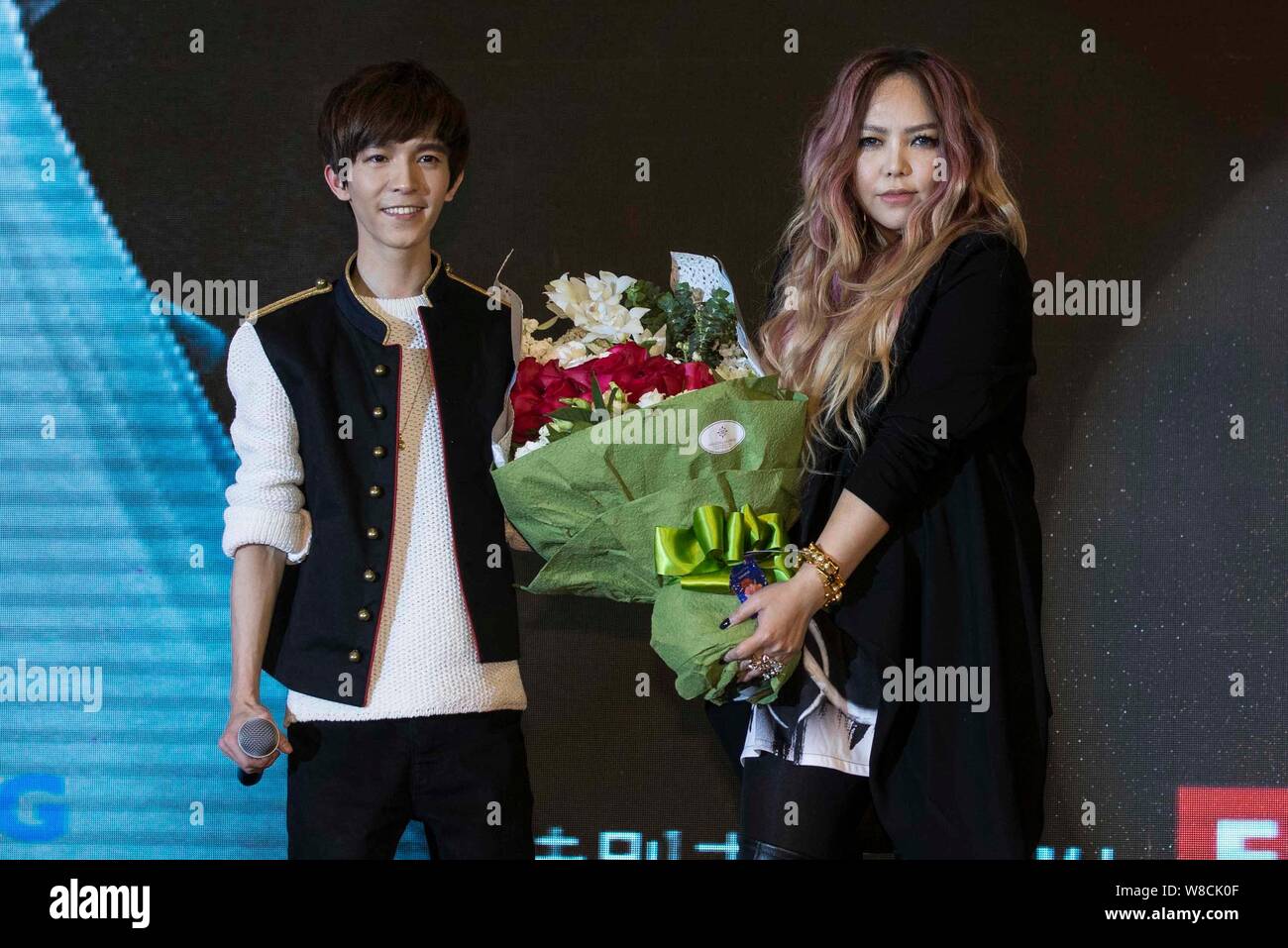 Mei flowers hi-res stock photography and images - Alamy