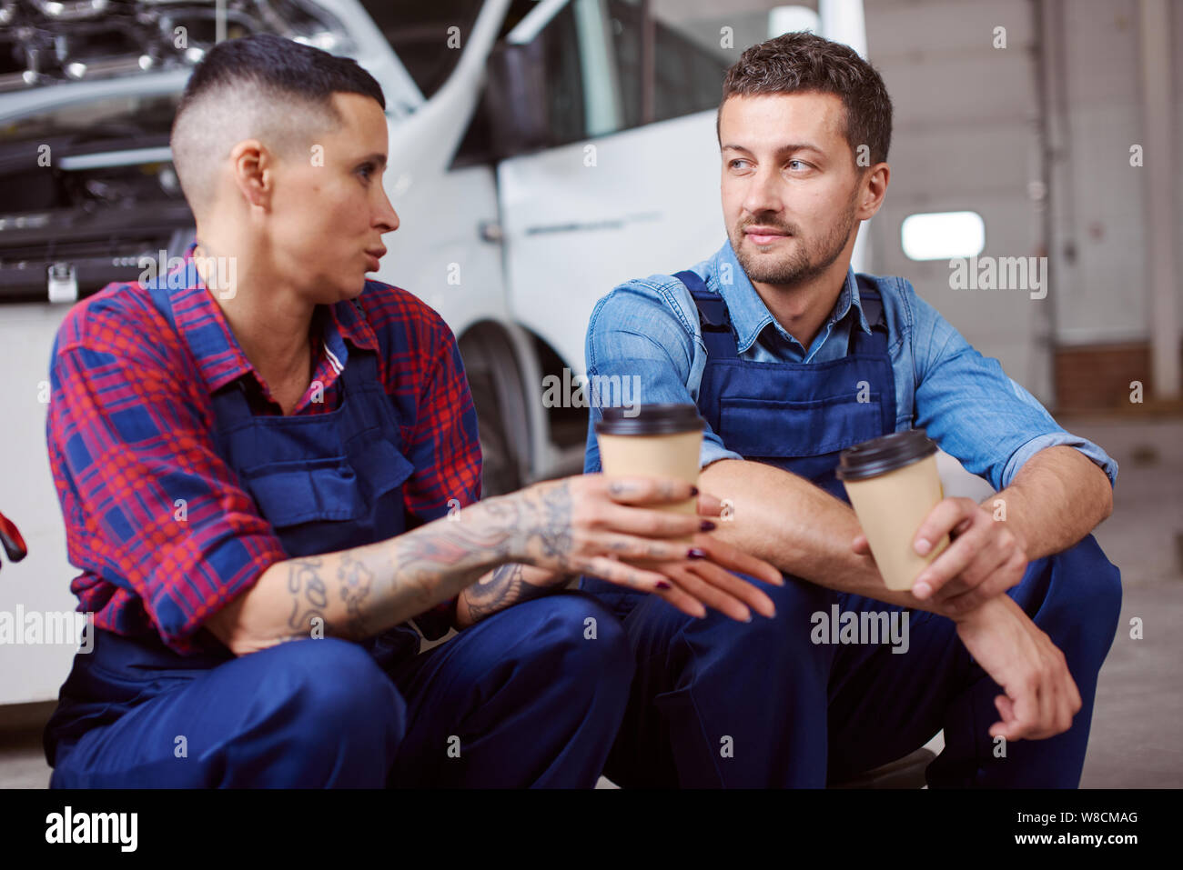 Car repair coffee service hi-res stock photography and images - Alamy