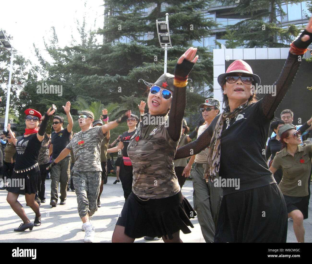 Grannies dancing hi-res stock photography and images - Alamy