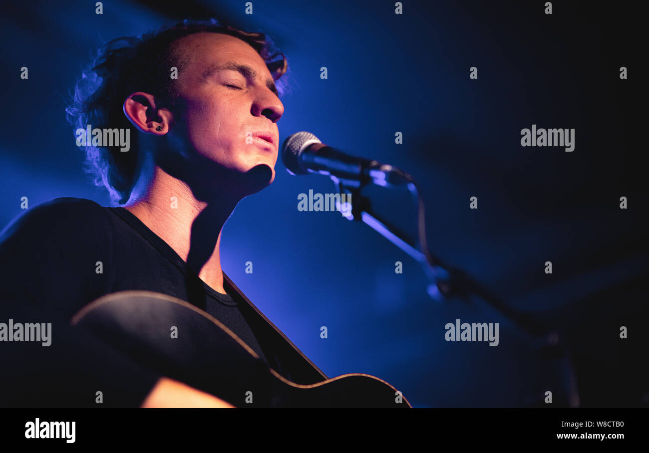 Buck meek singer hi-res stock photography and images - Alamy