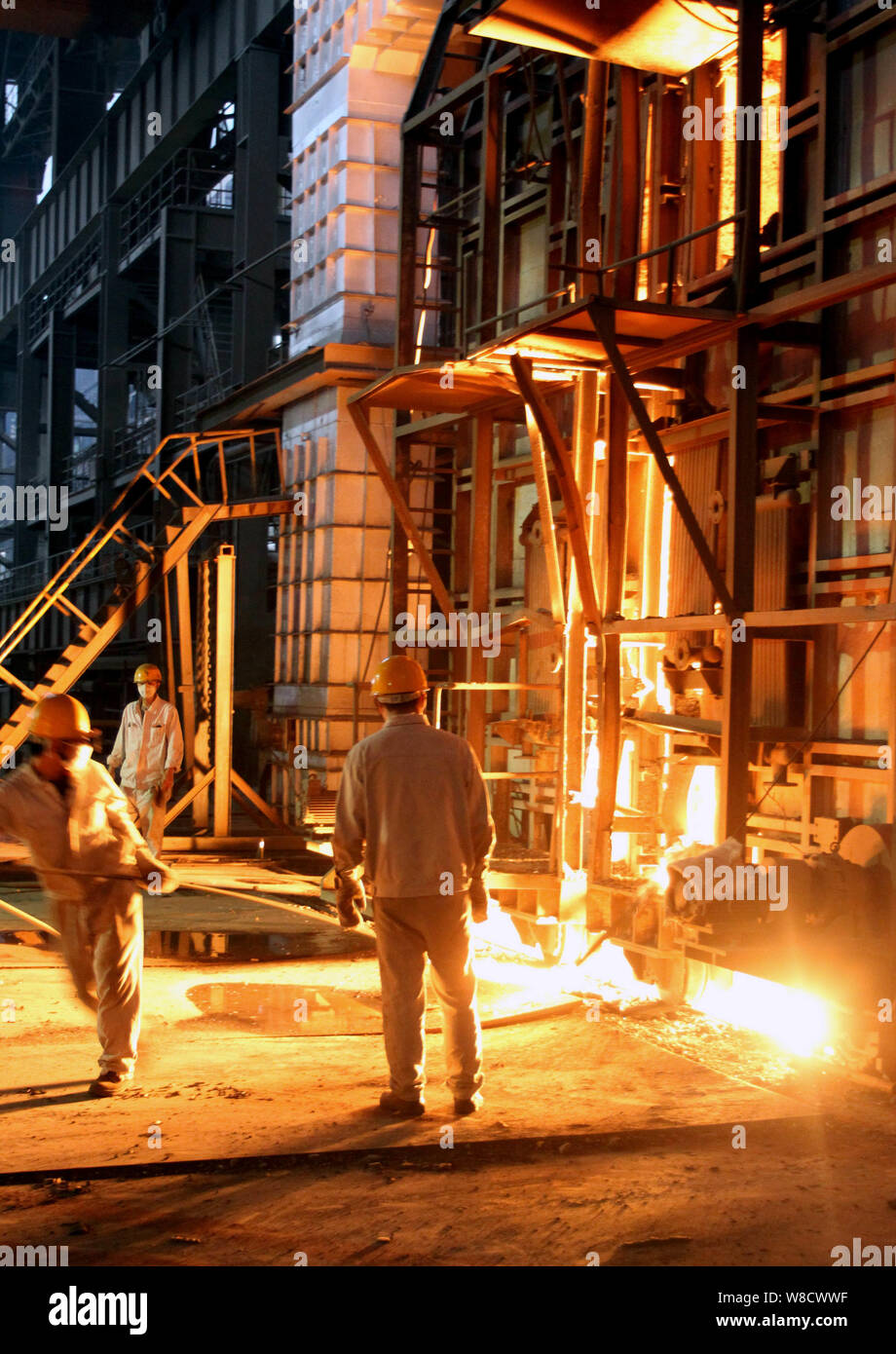 Steel demand hi-res stock photography and images - Alamy