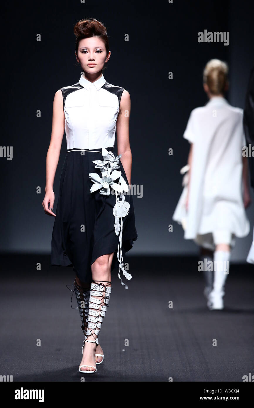 Nn model hi-res stock photography and images - Alamy