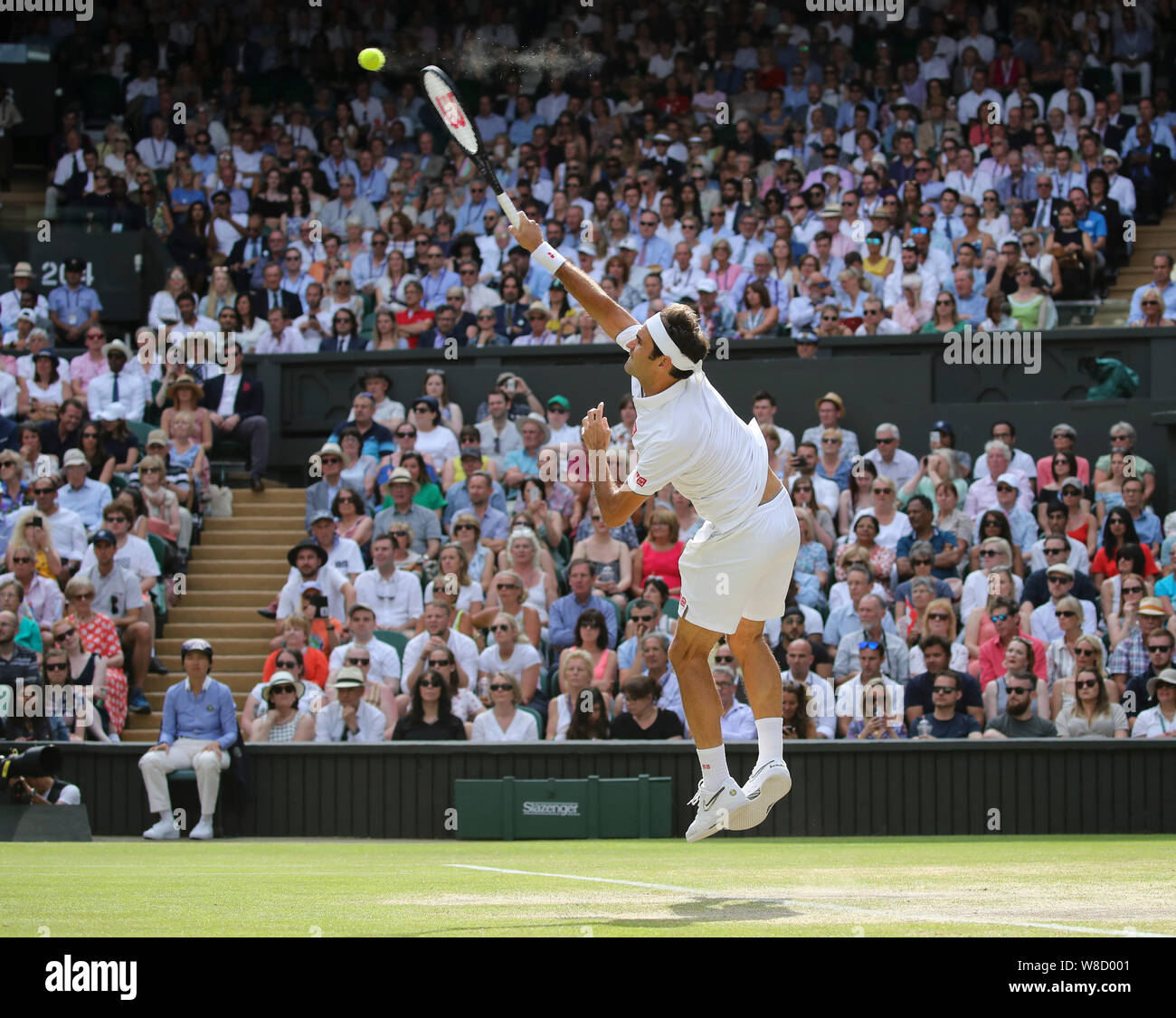 Roger Federer Wimbledon Serve