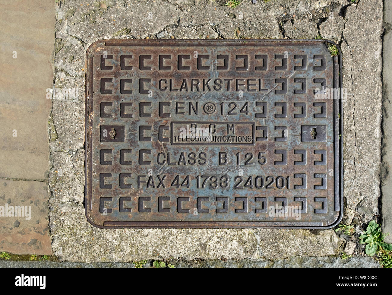 Pavement inspection cover hi-res stock photography and images - Alamy
