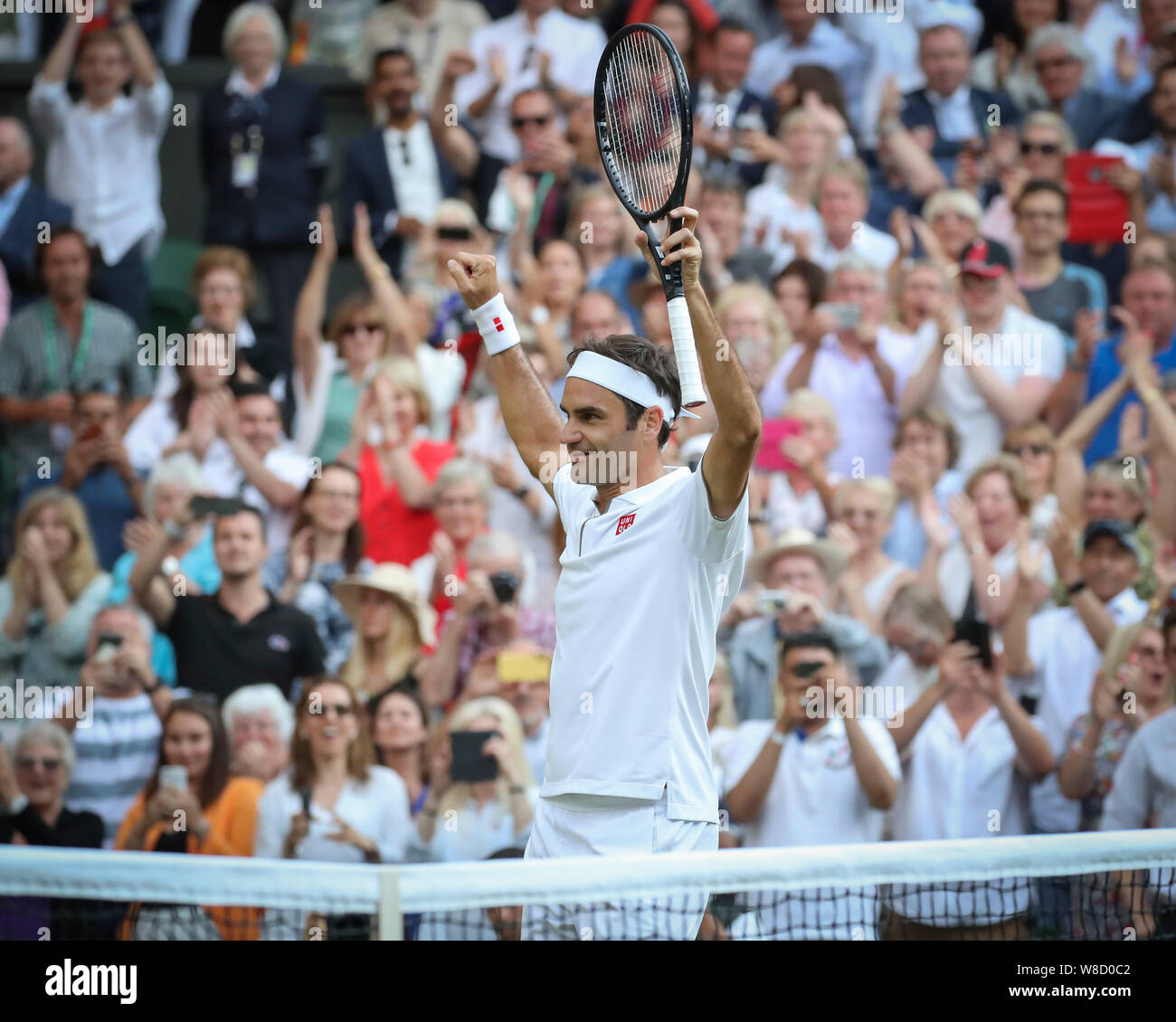 Celebrating arms raised hi-res stock photography and images - Alamy