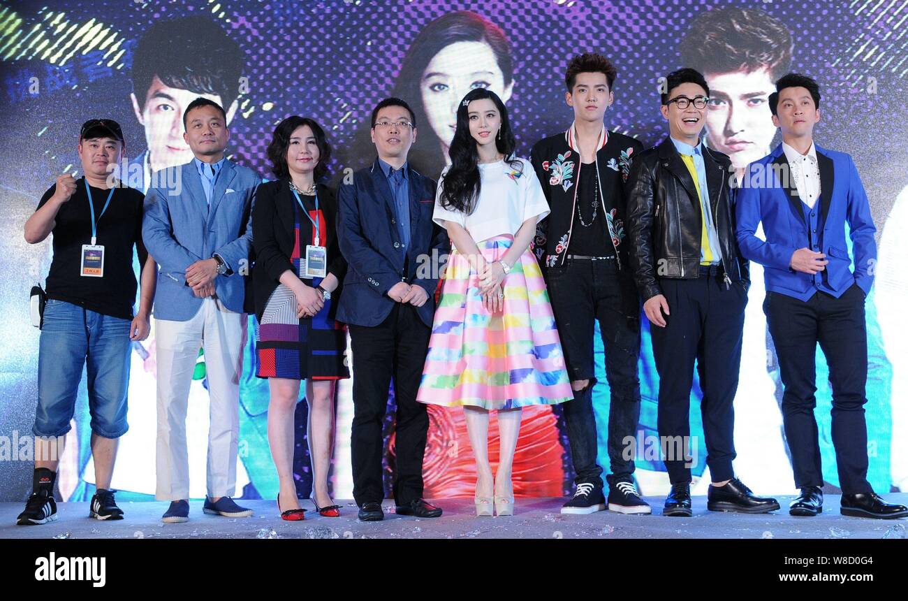 (From right) Taiwanese actor and TV host Hank Chen, Chinese actor and ...