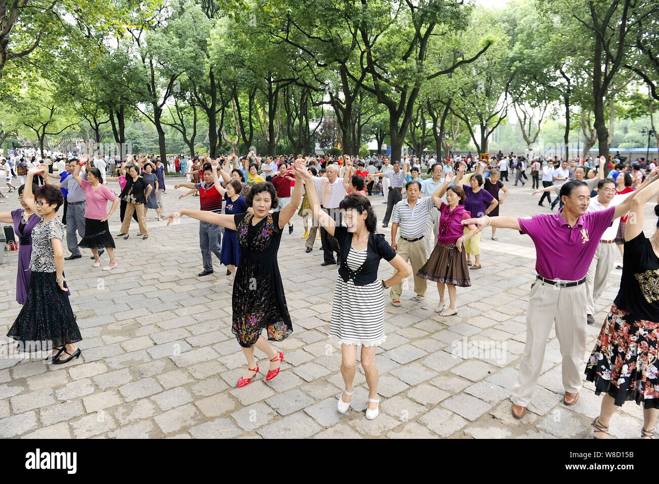 Morning in shanghai hi-res stock photography and images - Alamy