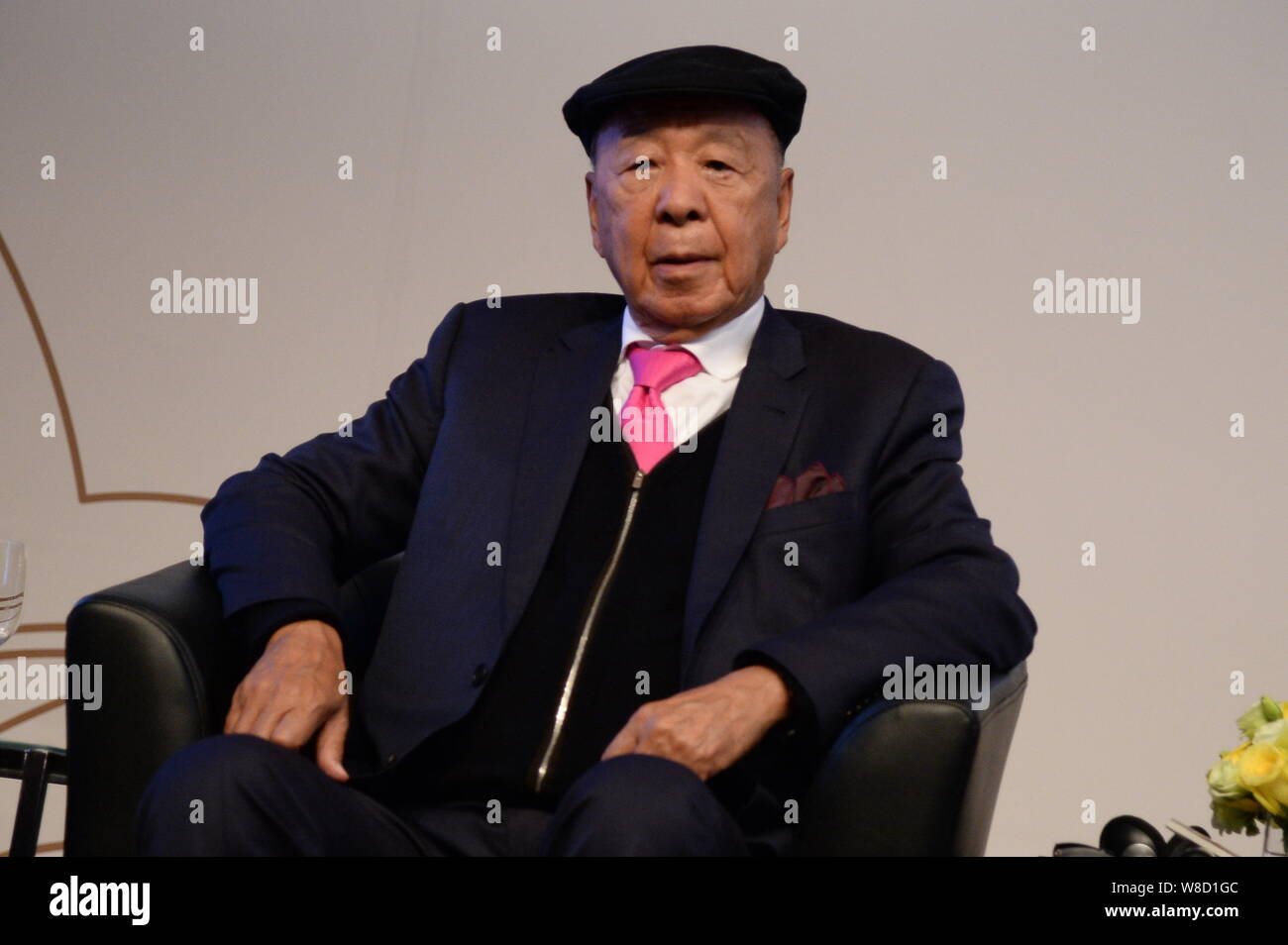 Lui che woo hi-res stock photography and images - Alamy