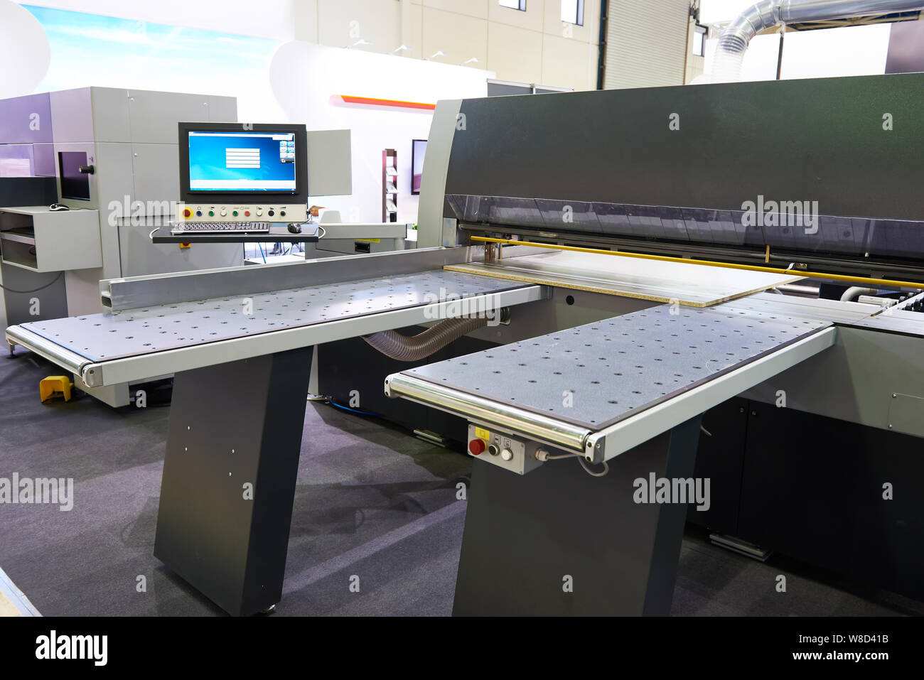 Horizontal Panel Saw. Pressure beam saw Stock Photo - Alamy