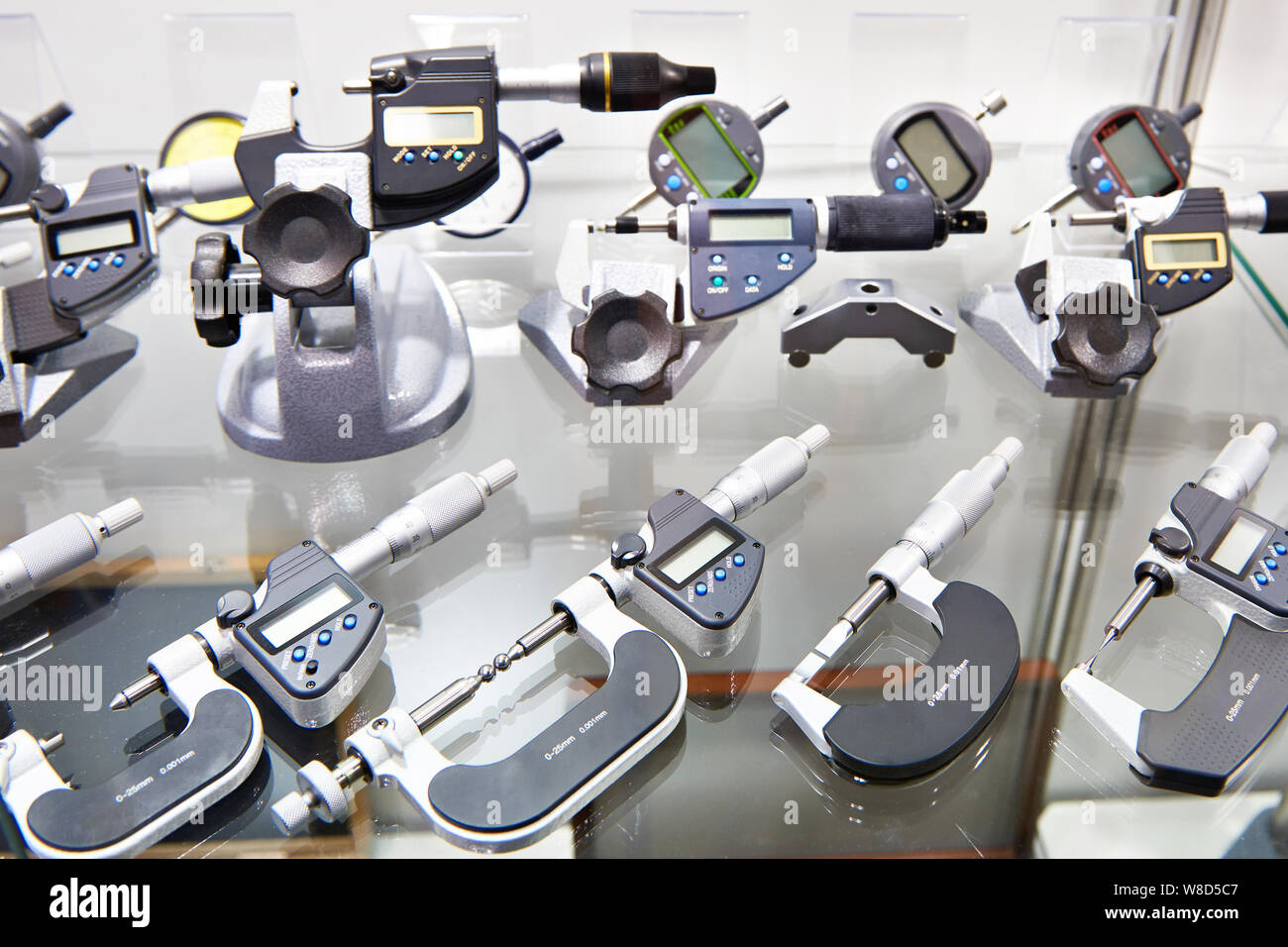 Vernier micrometer hi-res stock photography and images - Alamy