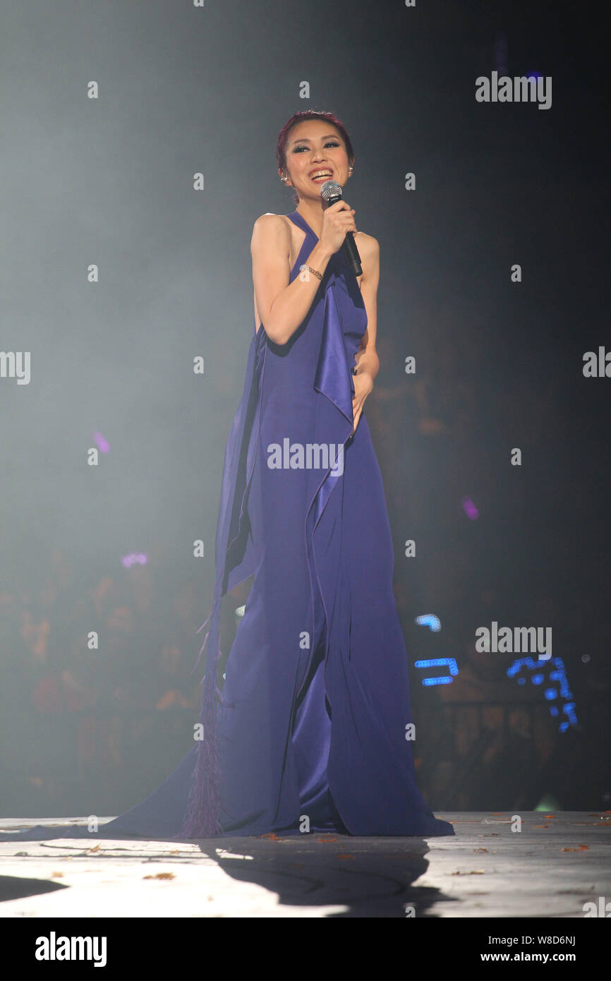 Hong kong singer miriam yeung hi-res stock photography and images - Alamy