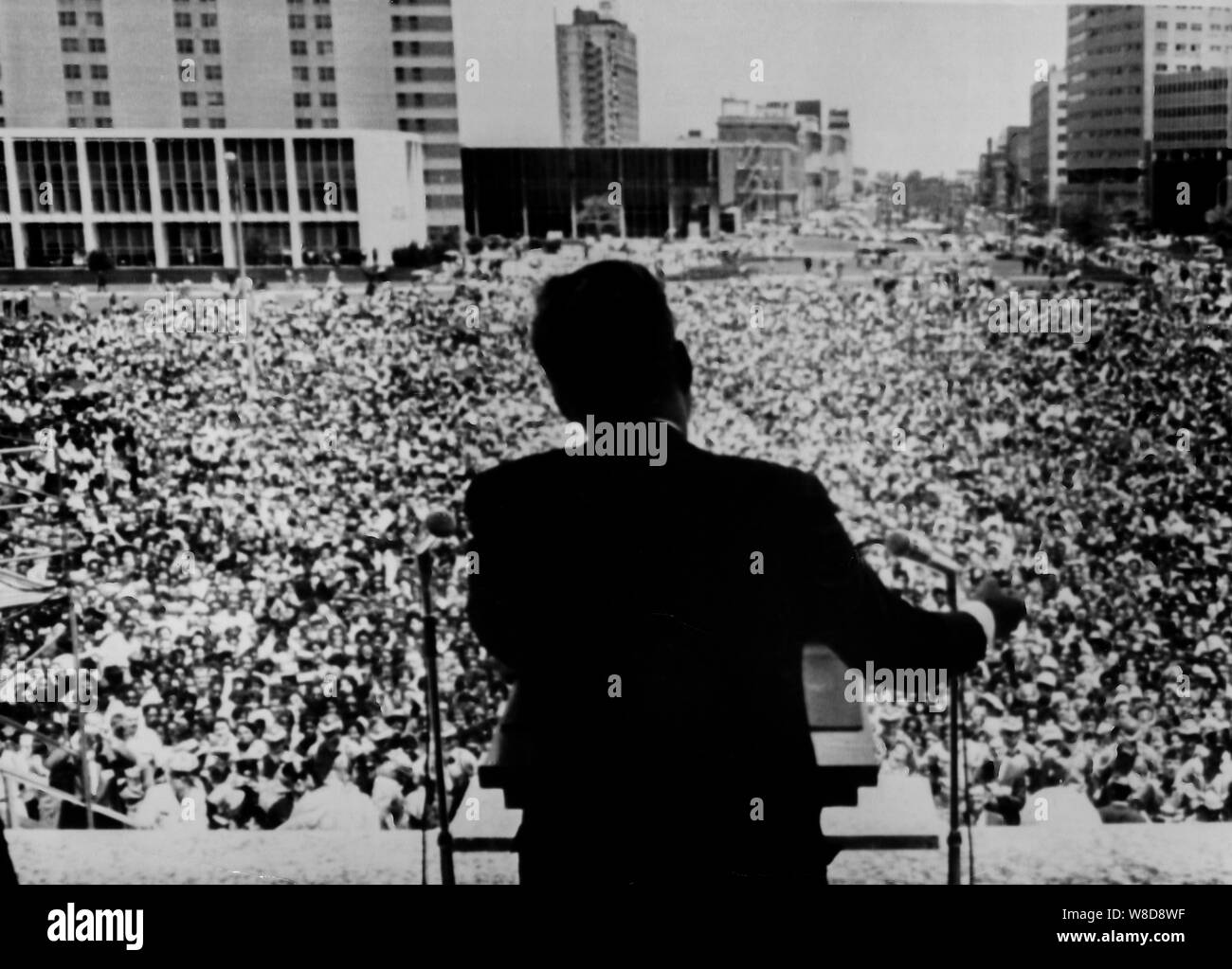John f kennedy at press conference hi-res stock photography and images ...
