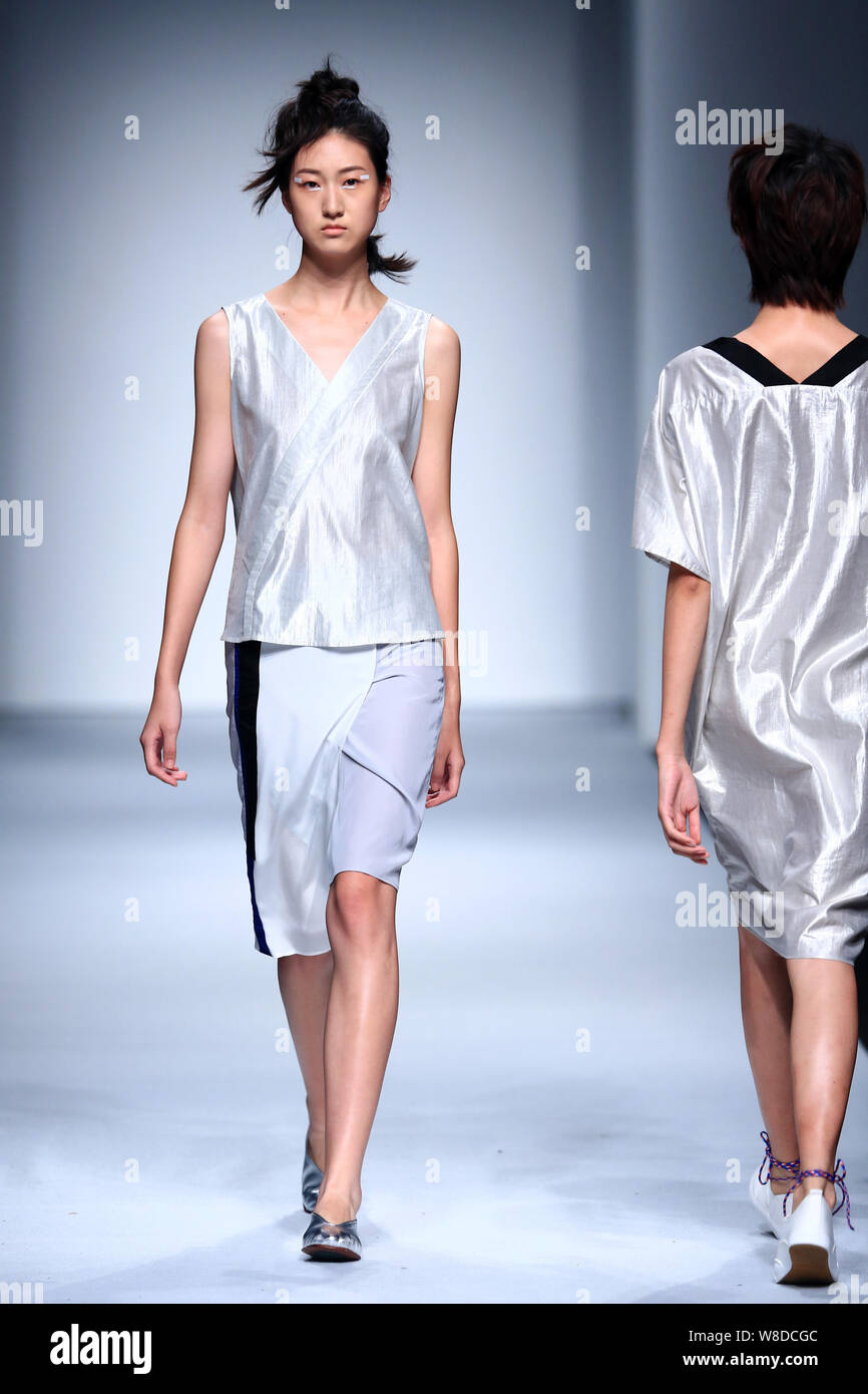 Models display new creations at the "Su.GuangYu x Pepsi" fashion show ...