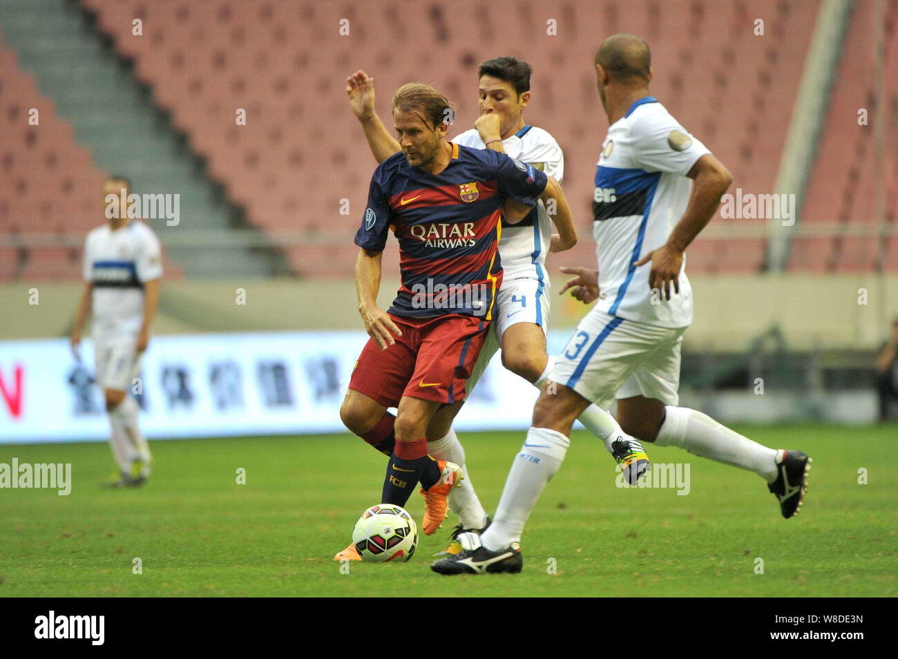 Javier Zanetti, back, and Ze Maria, right, of Inter Forever challenge ...