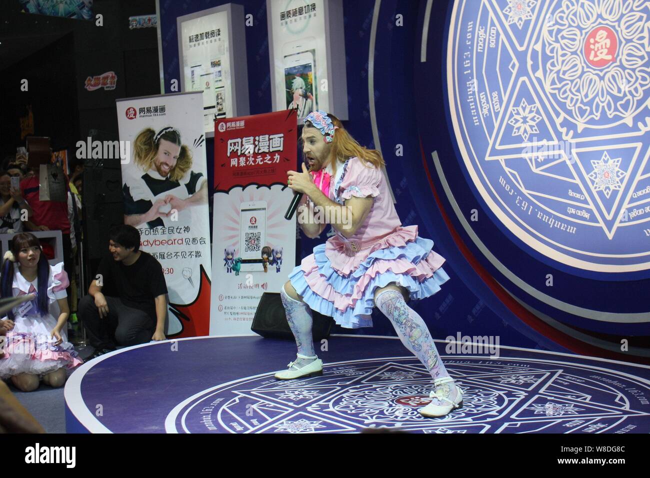 Australian cosplayer Richard Magarey, better known by his stage name ...