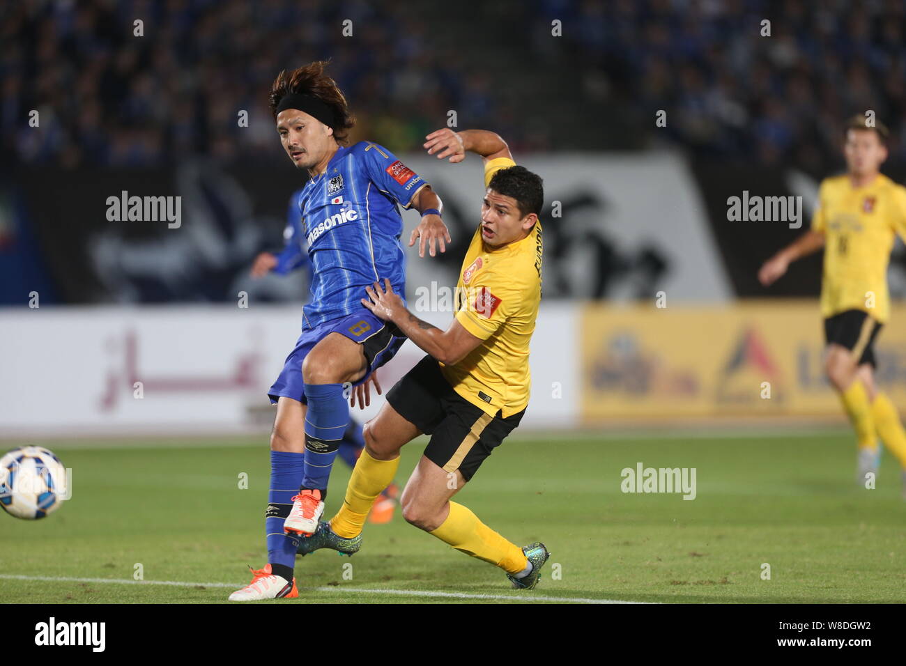 Keisuke iwashita hi-res stock photography and images - Alamy