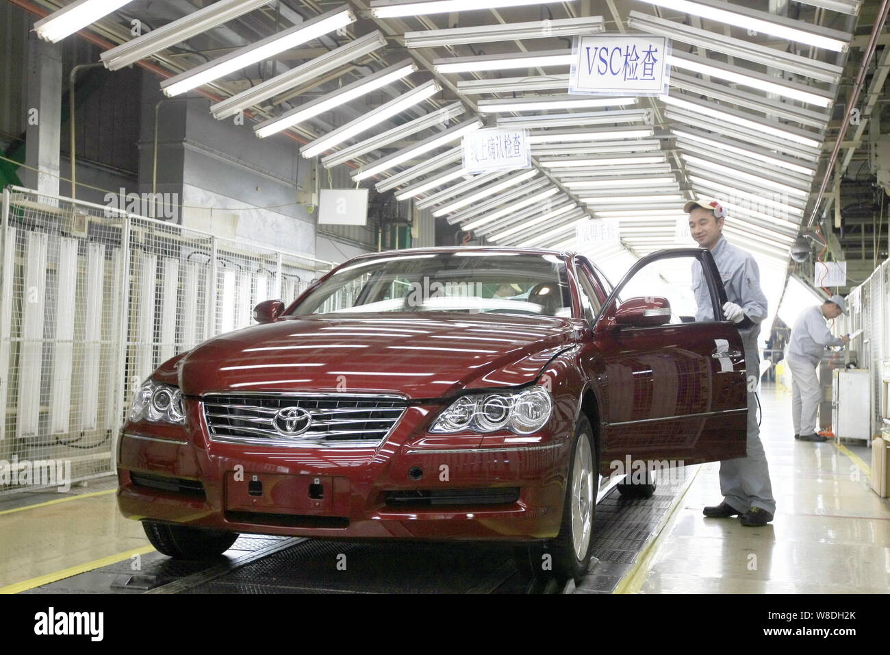 Toyota Assembly Line High Resolution Stock Photography and Images - Alamy