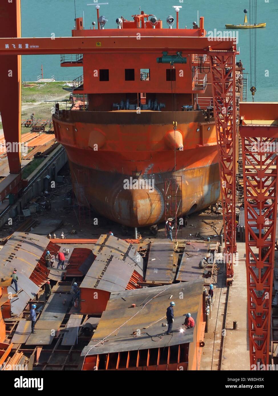 China hubei cargo hi-res stock photography and images - Alamy