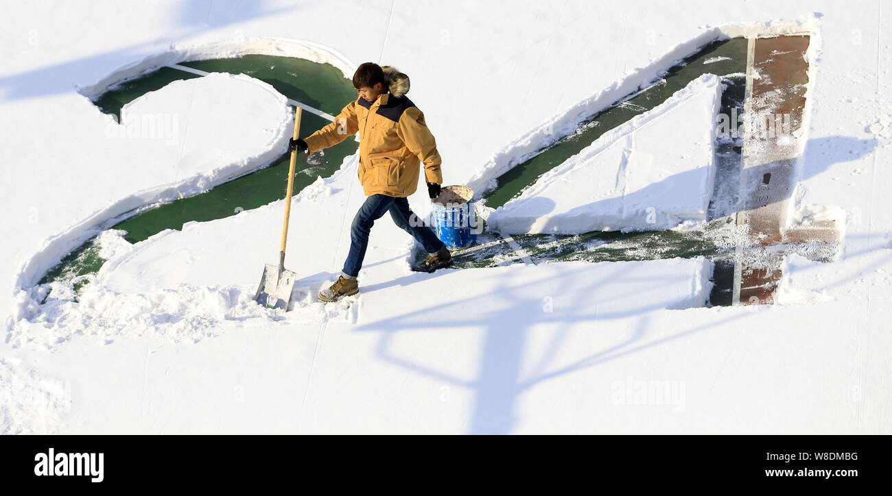 Uses broom hi-res stock photography and images - Alamy