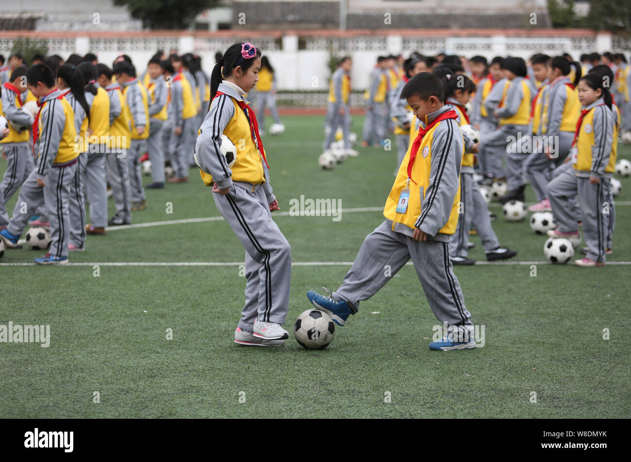 Football practice skills hi-res stock photography and images - Alamy