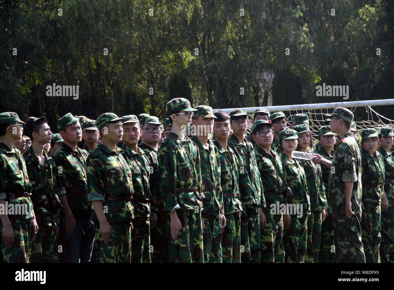 China militar hi-res stock photography and images - Alamy