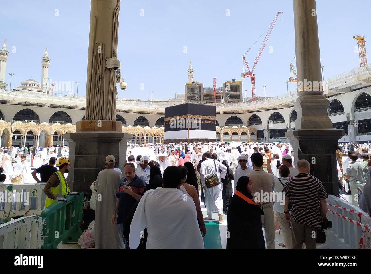 Mecca, Mecca, Saudi Arabia. 9th Aug, 2019. Muslim Pilgrims gather ...