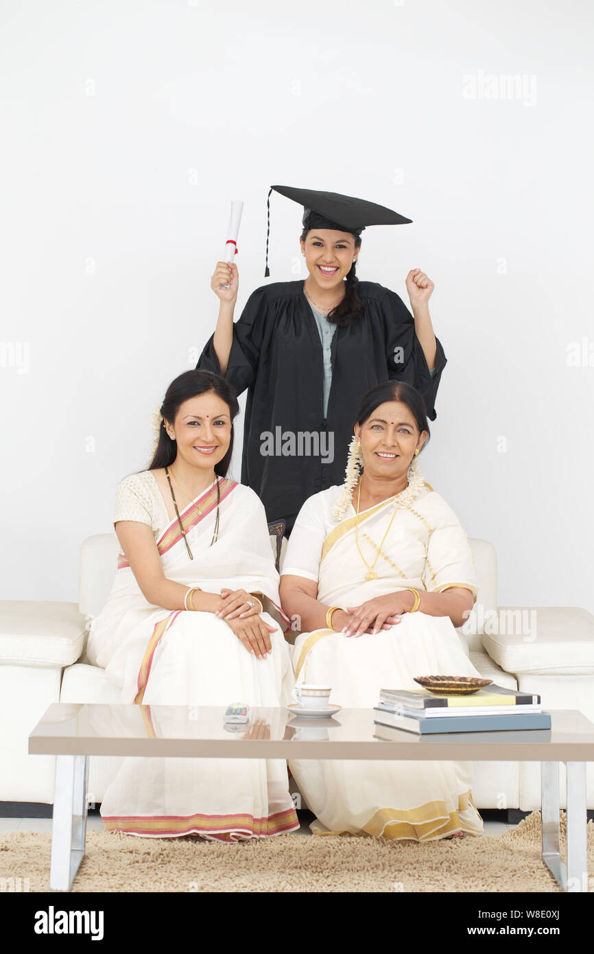 Indian parents graduation hi-res stock photography and images - Alamy