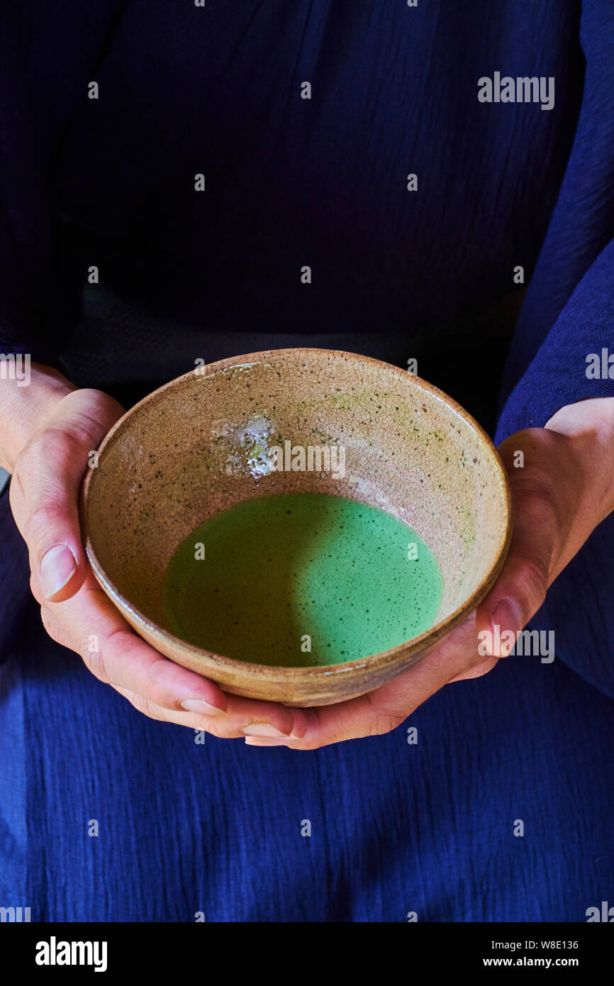 Japan, Honshu island, Kansai region, Kyoto, tea ceremony with Mr Amae ...