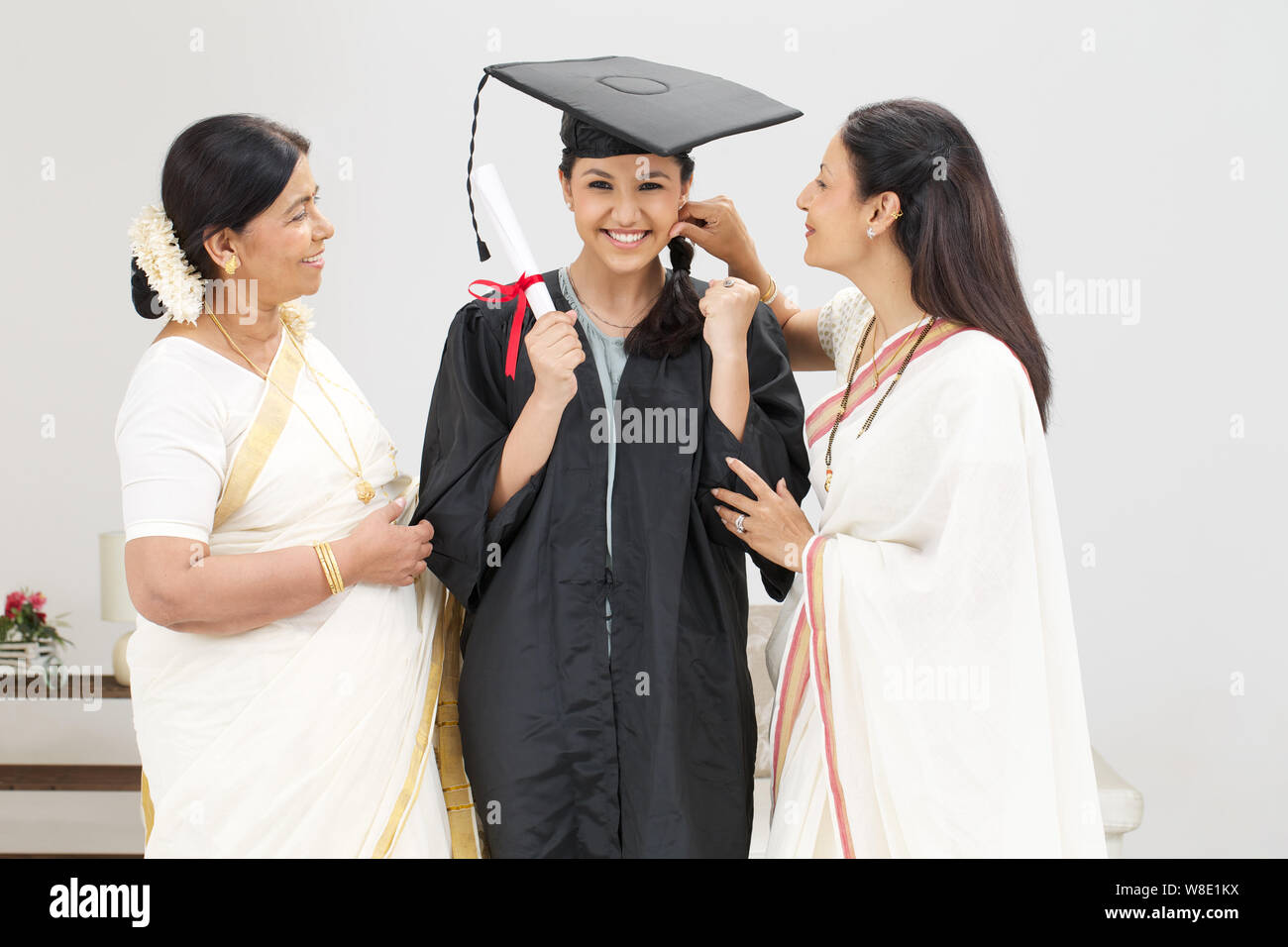 Indian parents graduation hi-res stock photography and images - Alamy