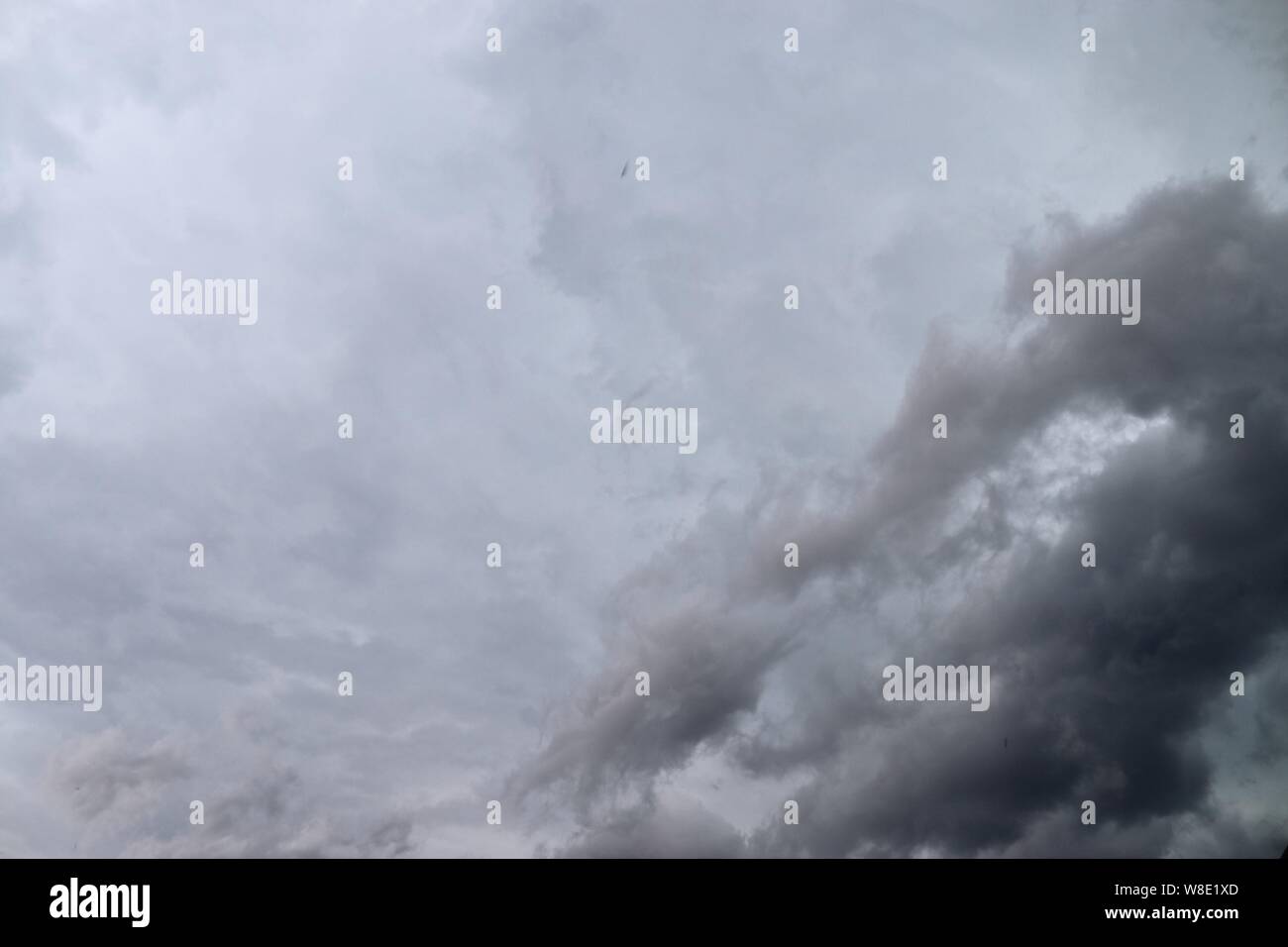 Stunning dark cloud formations right before a thunderstorm Stock Photo ...
