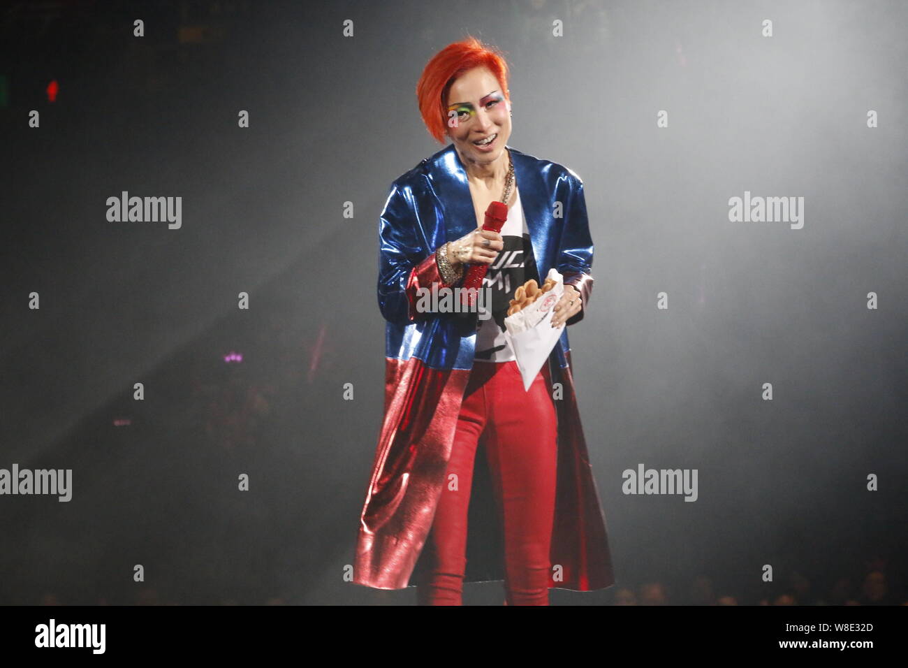 Hong kong singer actress sammi cheng hi-res stock photography and ...