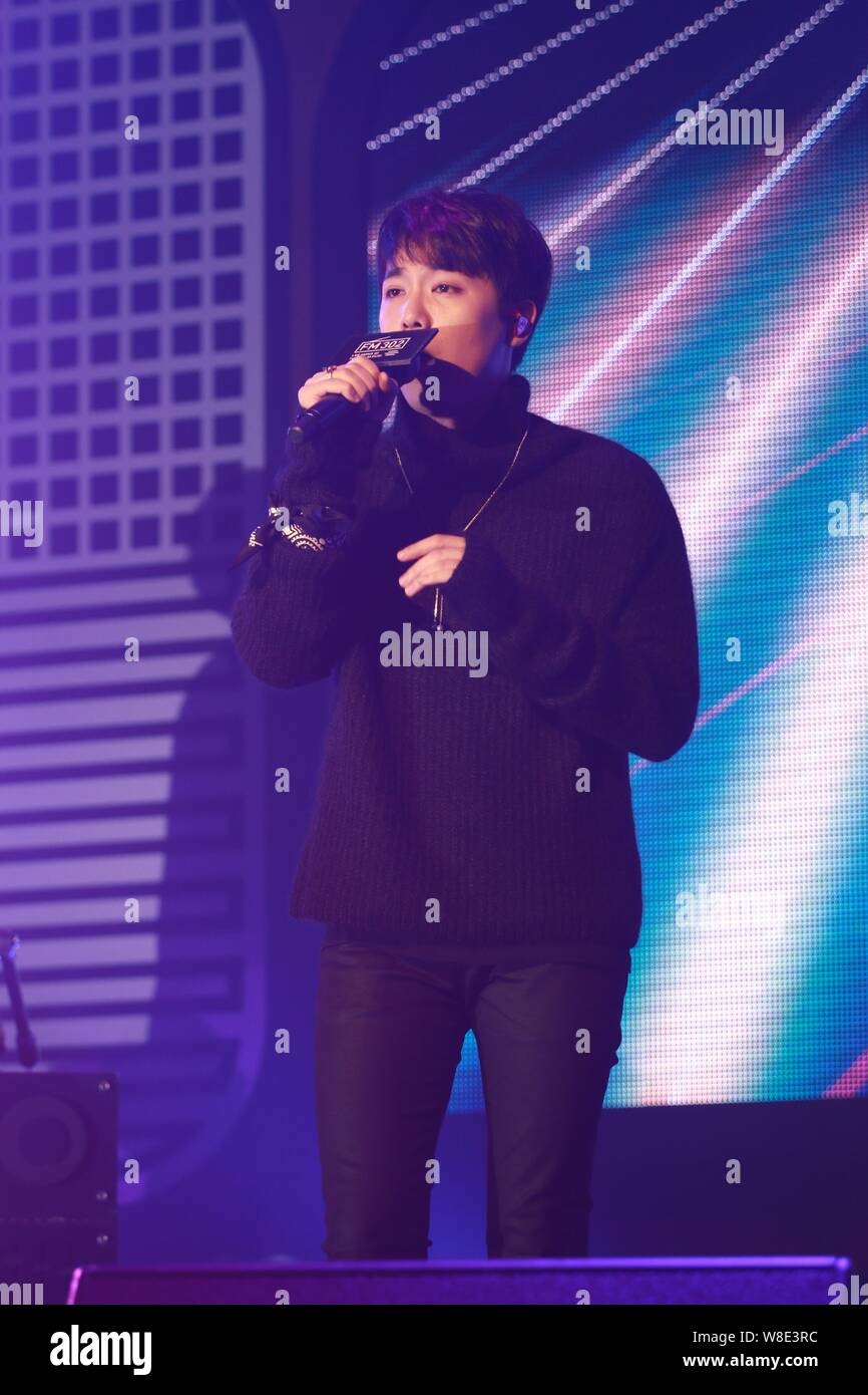 Singer and actor Lee Hong-gi of South Korean boy group FTISLAND ...