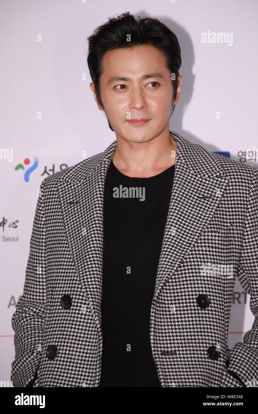 South Korean actor Jang Dong-gun arrives for a press conference for the ...