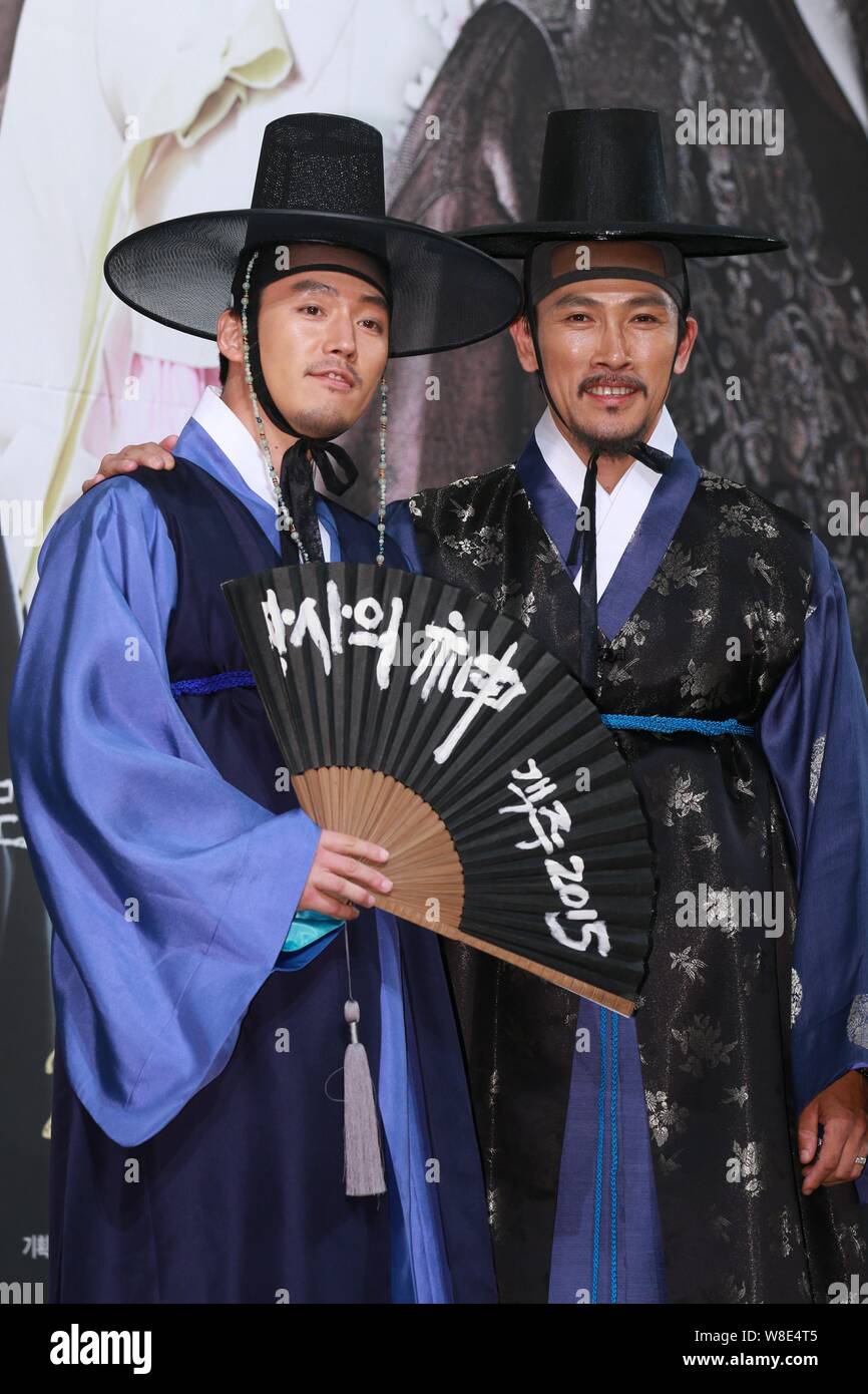 South Korean actors Jang Hyuk, left, and Yu Oh-seong attend a press ...