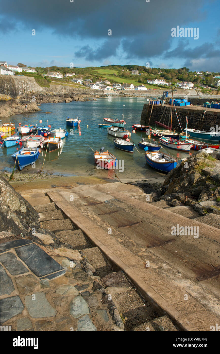 Slipway and fishing boats in Coverack Harbour. Coverack, helton ...