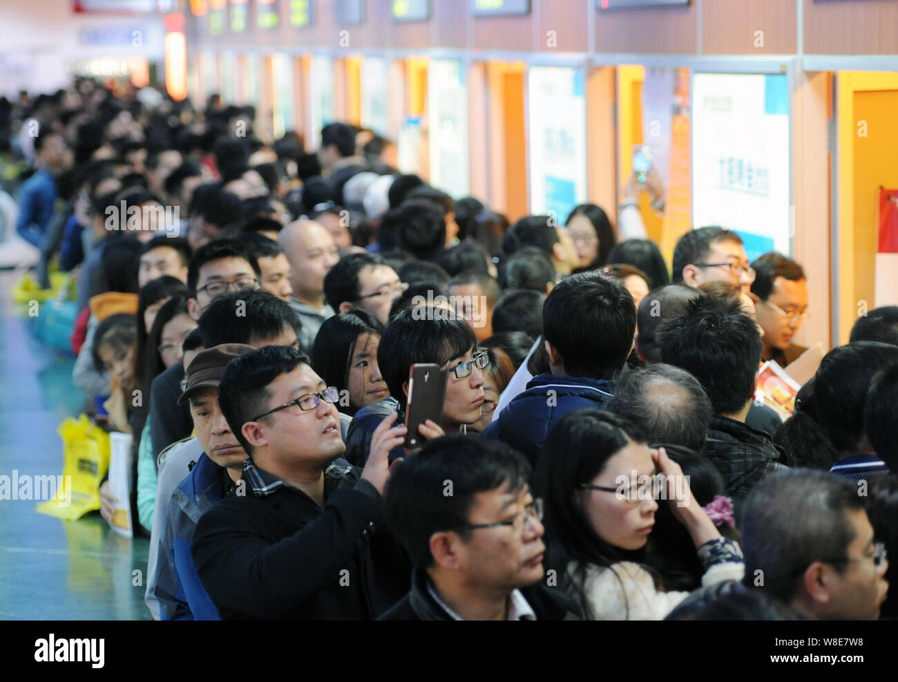 New graduates jobs hi-res stock photography and images - Alamy