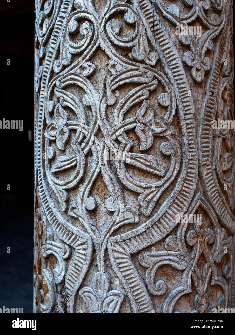 Wooden pillar mosque hi-res stock photography and images - Alamy