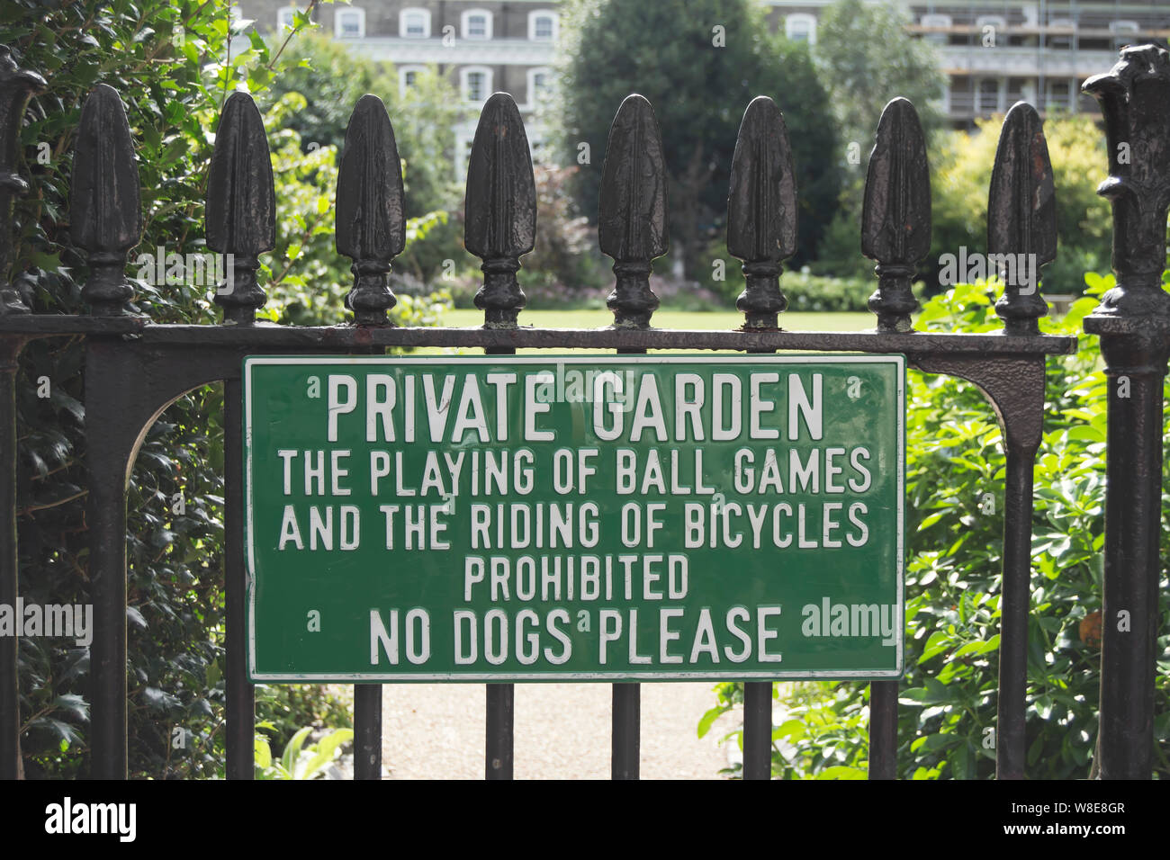 private gardens sign at onslow gardens, kensington, london, england ...