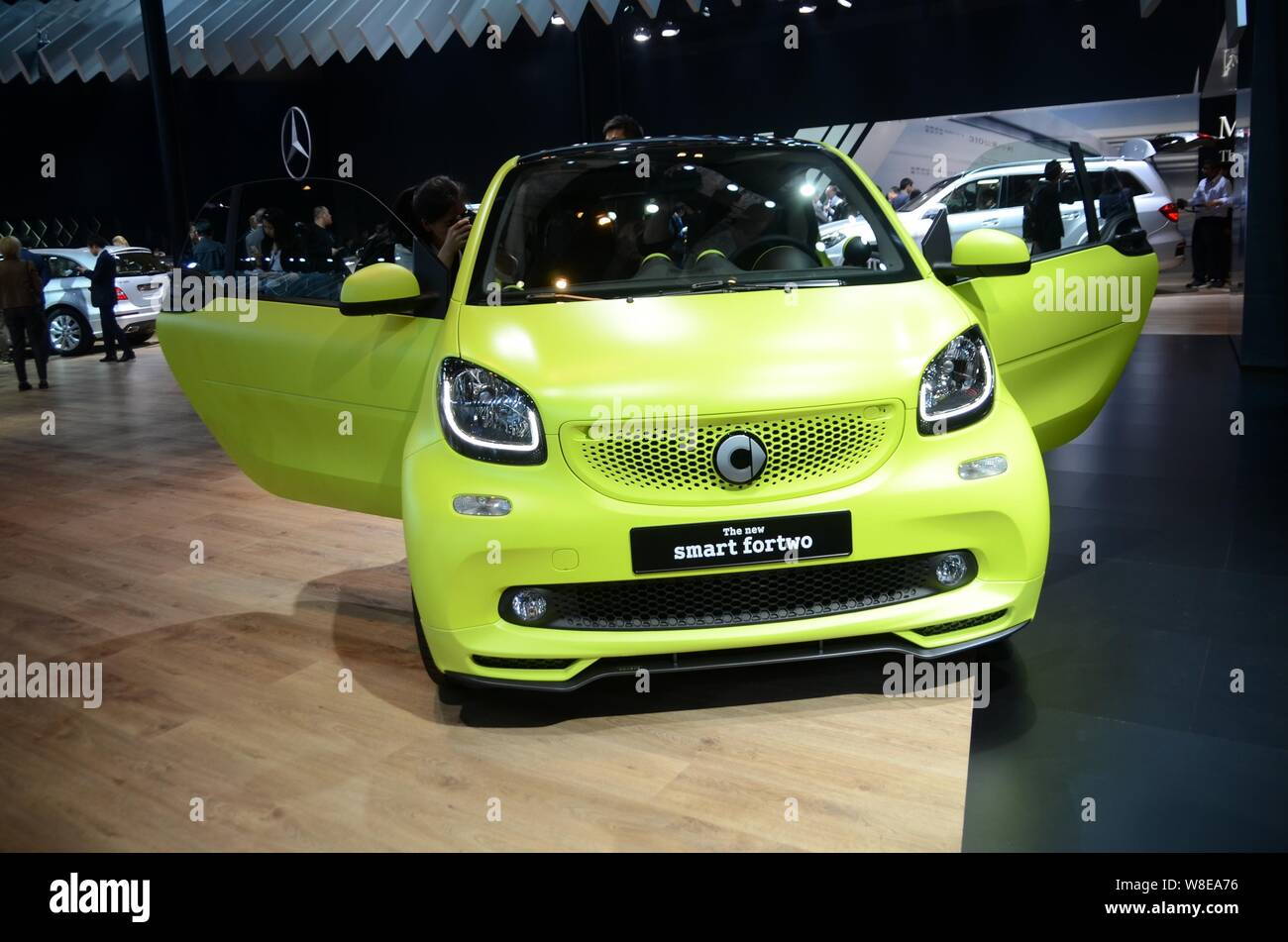 Mercedes Smart Fortwo High Resolution Stock Photography and Images - Alamy