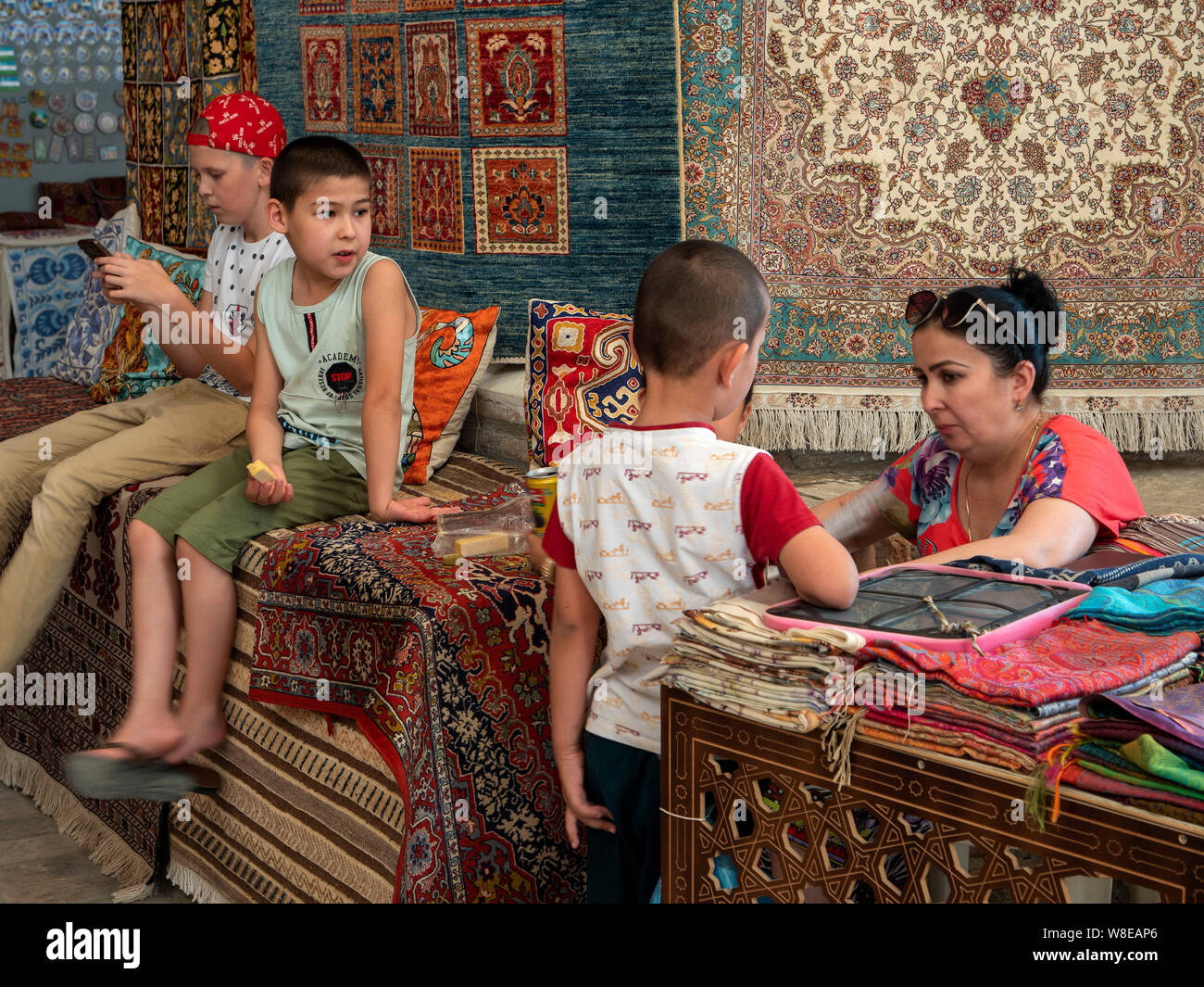 Bazaar uzbekistan bukhara hi-res stock photography and images - Alamy