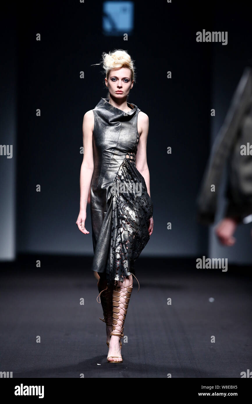 Nn model hi-res stock photography and images - Alamy