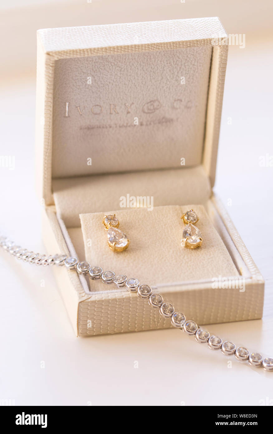 Jewellery set hi-res stock photography and images - Alamy