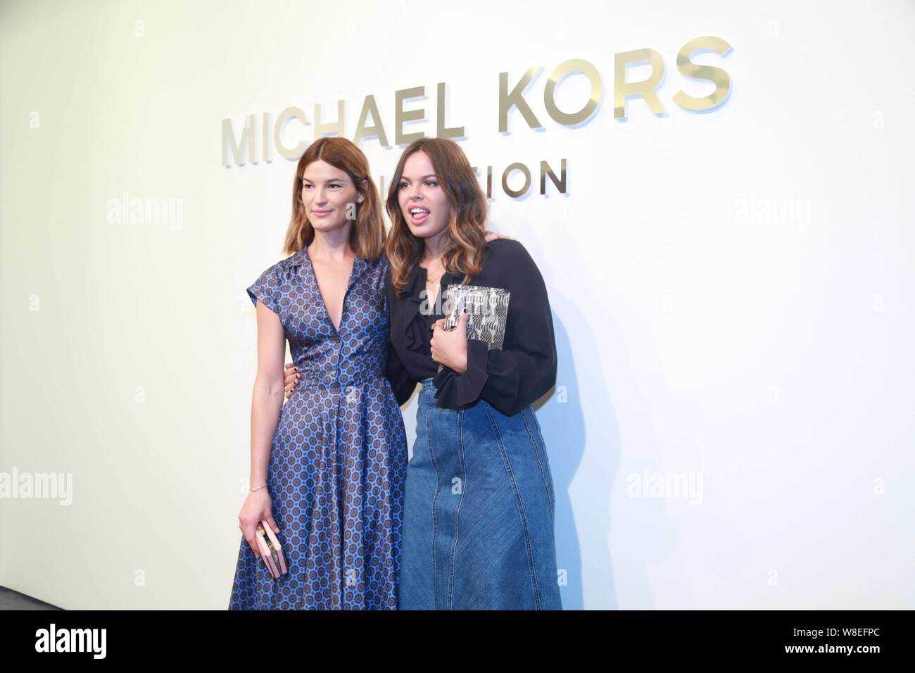 British model Atlanta de Cadenet Taylor, right, and Norwegian model ...